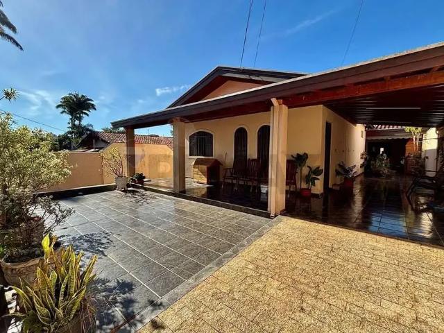 Casa / Sobrado para Venda em Mogi Guaçu/SP Jardim Iguatemi 3 Quartos