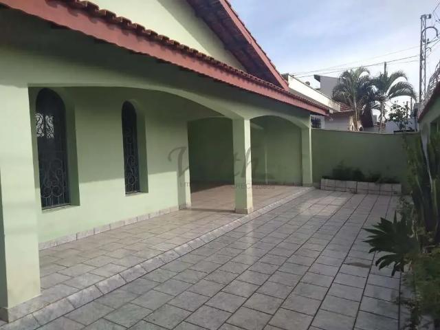 Casa / Sobrado para Venda em Mogi Guaçu/SP Jardim Presidente 4 Quartos