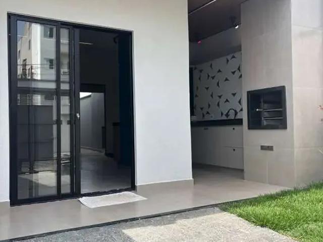 Casa / Sobrado para Venda em Mogi Guaçu/SP Loteamento Parque Real Guaçu 3 Quartos