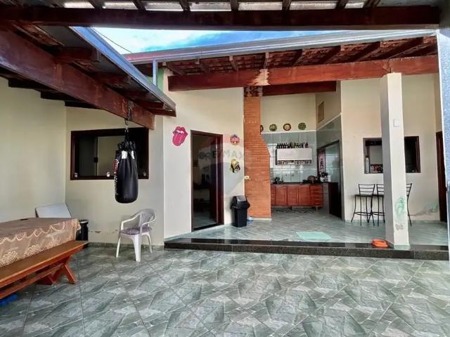 Casa / Sobrado para Venda em Mogi Guaçu/SP Parque dos Eucalíptos 4 Quartos