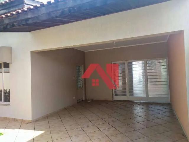Casa / Sobrado para Venda em Mogi Guaçu/SP Vila São Carlos 3 Quartos