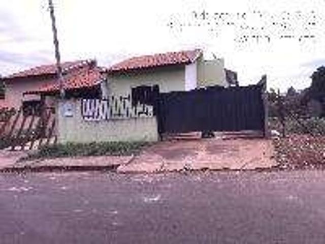 Casa / Sobrado para Venda em Moreira Sales/PR Centro 2 Quartos