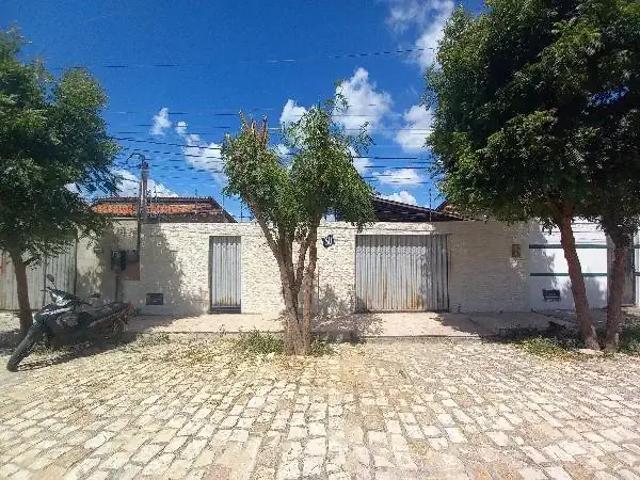 Casa / Sobrado para Venda em Mossoró/RN Itapetinga 2 Quartos