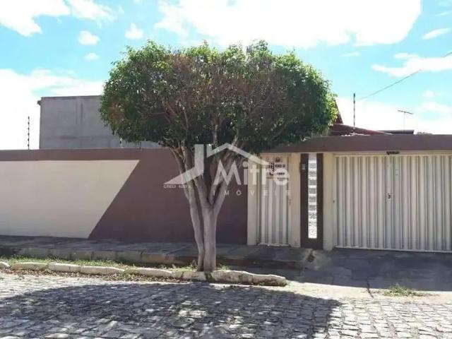 Casa / Sobrado para Venda em Mossoró/RN Presidente Costa e Silva 3 Quartos