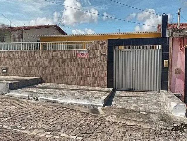 Casa / Sobrado para Venda em Natal/RN Nossa Senhora de Nazaré 3 Quartos