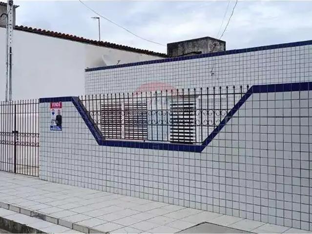 Casa / Sobrado para Venda em Natal/RN Nossa Senhora de Nazaré 4 Quartos