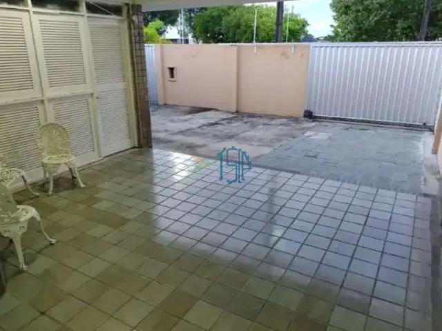 Casa / Sobrado para Venda em Natal/RN Nossa Senhora de Nazaré 6 Quartos