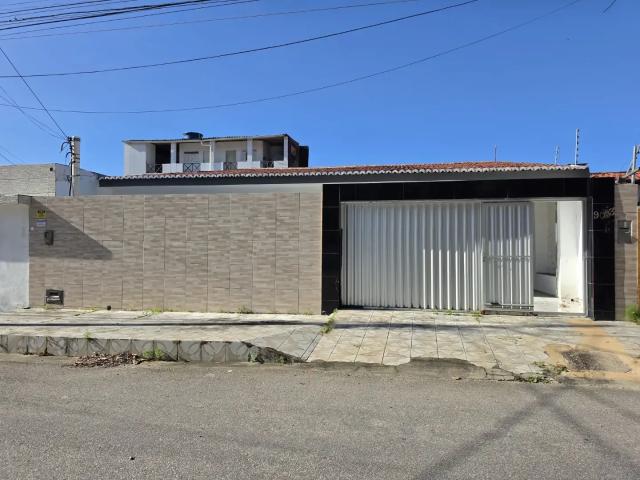 Casa / Sobrado para Venda em Natal/RN Nordeste 3 Quartos