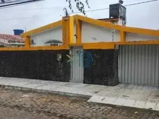 Casa / Sobrado para Venda em Natal/RN Nova Descoberta 4 Quartos