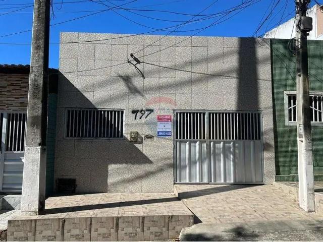 Casa / Sobrado para Venda em Natal/RN Alecrim 3 Quartos