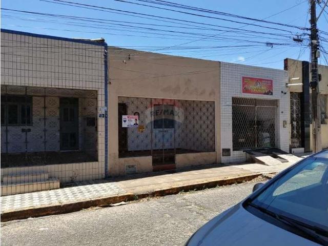 Casa / Sobrado para Venda em Natal/RN Alecrim 3 Quartos