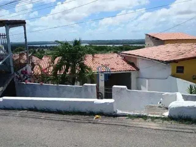 Casa / Sobrado para Venda em Natal/RN Alecrim 4 Quartos