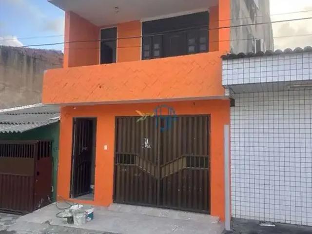 Casa / Sobrado para Venda em Natal/RN Alecrim 4 Quartos