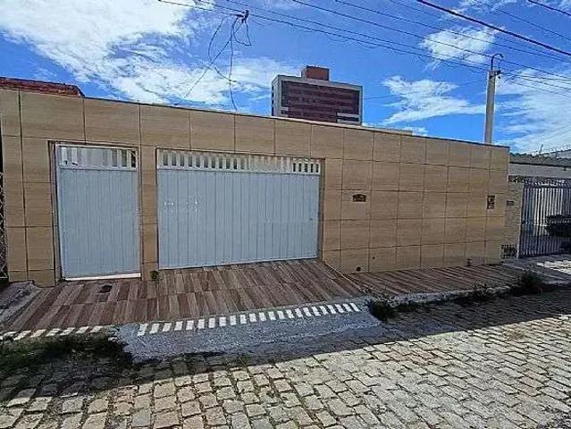 Casa / Sobrado para Venda em Natal/RN Barro Vermelho 3 Quartos
