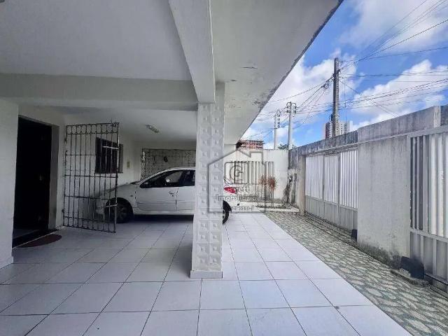 Casa / Sobrado para Venda em Natal/RN Barro Vermelho 4 Quartos