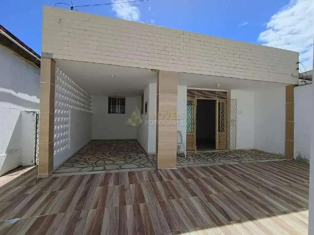 Casa / Sobrado para Venda em Natal/RN Barro Vermelho 5 Quartos