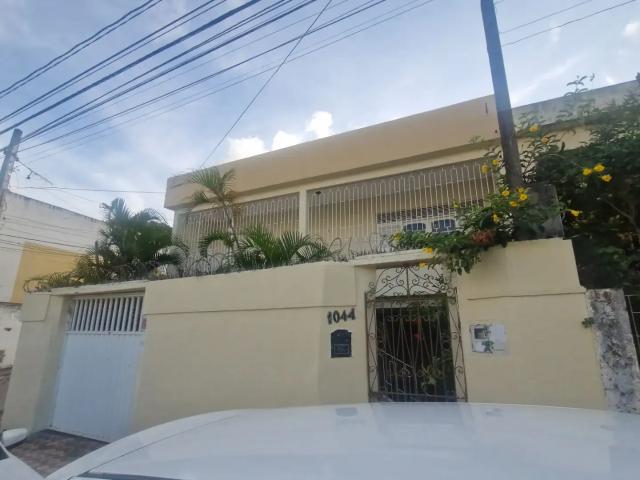 Casa / Sobrado para Venda em Natal/RN Barro Vermelho 5 Quartos