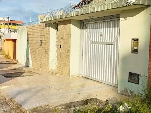 Casa / Sobrado para Venda em Natal/RN Candelária 3 Quartos