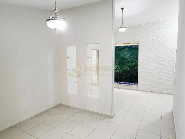 Casa / Sobrado para Venda em Natal/RN Candelária 4 Quartos