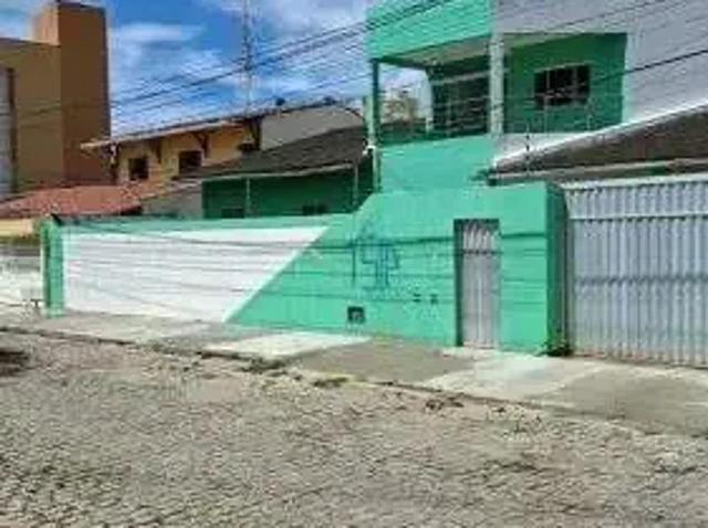 Casa / Sobrado para Venda em Natal/RN Candelária 4 Quartos