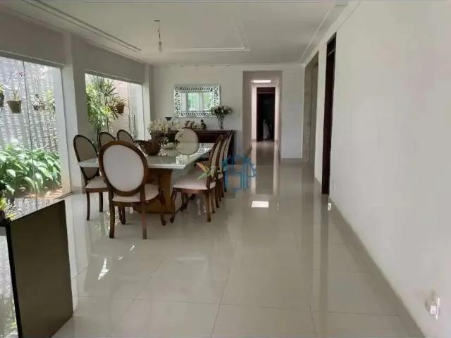Casa / Sobrado para Venda em Natal/RN Candelária 5 Quartos