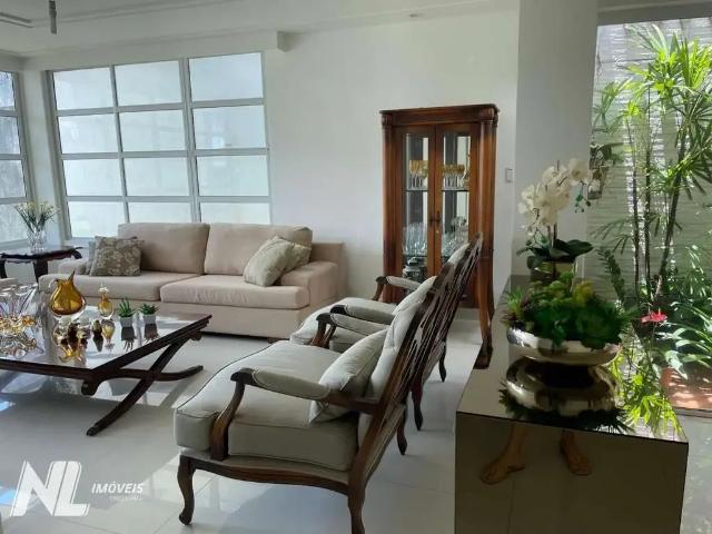 Casa / Sobrado para Venda em Natal/RN Candelária 5 Quartos