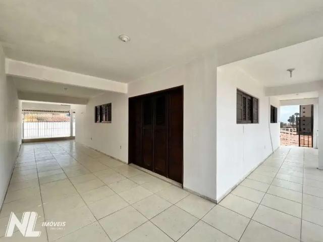 Casa / Sobrado para Venda em Natal/RN Candelária 6 Quartos