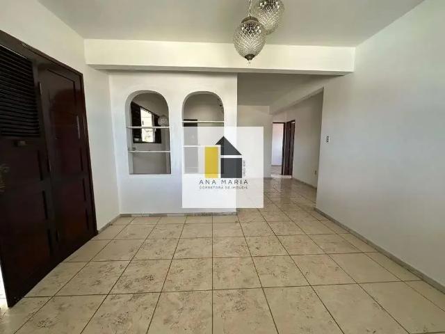 Casa / Sobrado para Venda em Natal/RN Candelária 6 Quartos