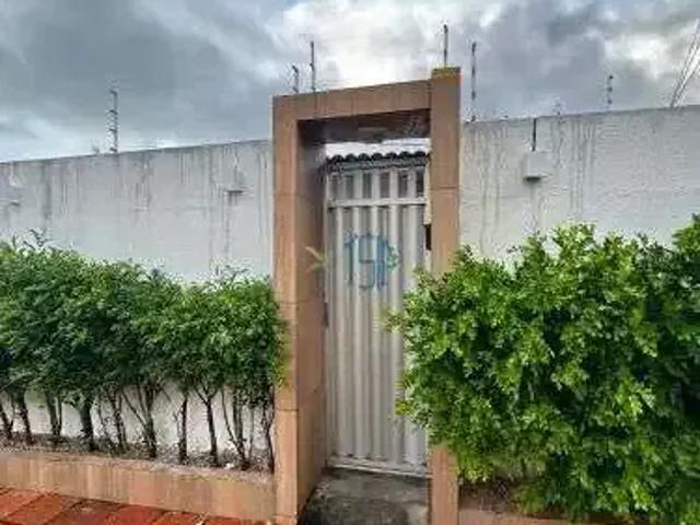 Casa / Sobrado para Venda em Natal/RN Capim Macio 4 Quartos