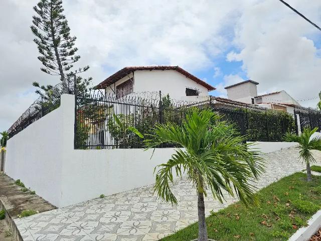 Casa / Sobrado para Venda em Natal/RN Capim Macio 4 Quartos
