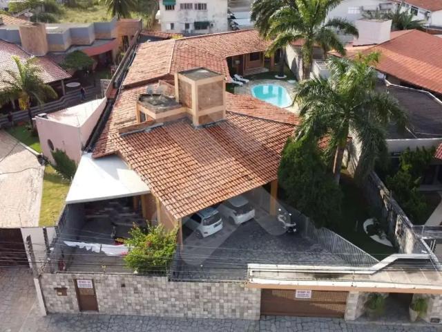 Casa / Sobrado para Venda em Natal/RN Capim Macio 4 Quartos
