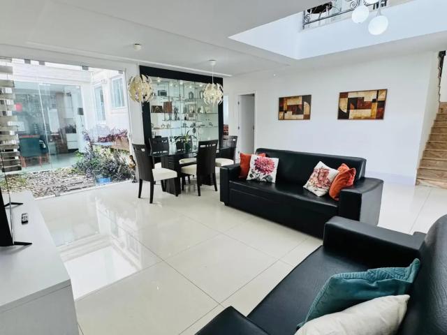 Casa / Sobrado para Venda em Natal/RN Capim Macio 5 Quartos