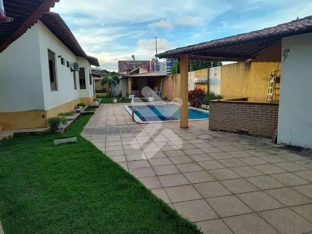 Casa / Sobrado para Venda em Natal/RN Capim Macio 6 Quartos