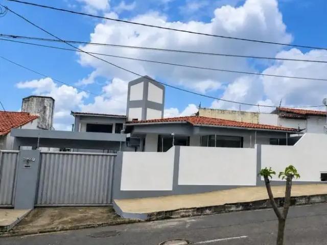 Casa / Sobrado para Venda em Natal/RN Capim Macio 6 Quartos