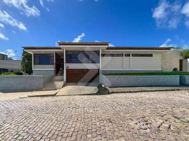 Casa / Sobrado para Venda em Natal/RN Lagoa Nova