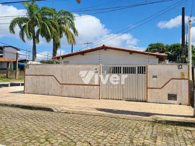 Casa / Sobrado para Venda em Natal/RN Lagoa Nova 4 Quartos