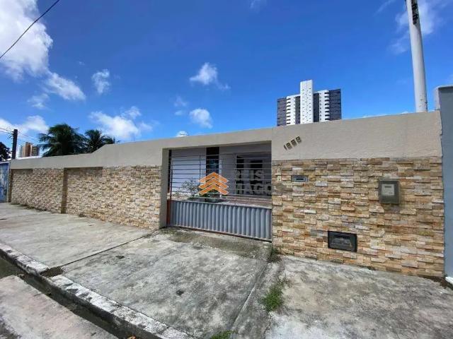 Casa / Sobrado para Venda em Natal/RN Lagoa Nova 4 Quartos