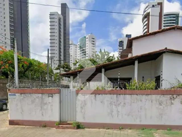 Casa / Sobrado para Venda em Natal/RN Lagoa Nova 4 Quartos