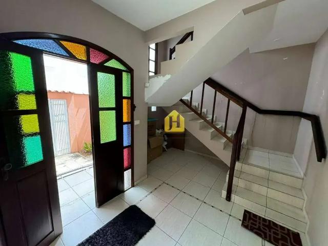 Casa / Sobrado para Venda em Natal/RN Lagoa Nova 4 Quartos