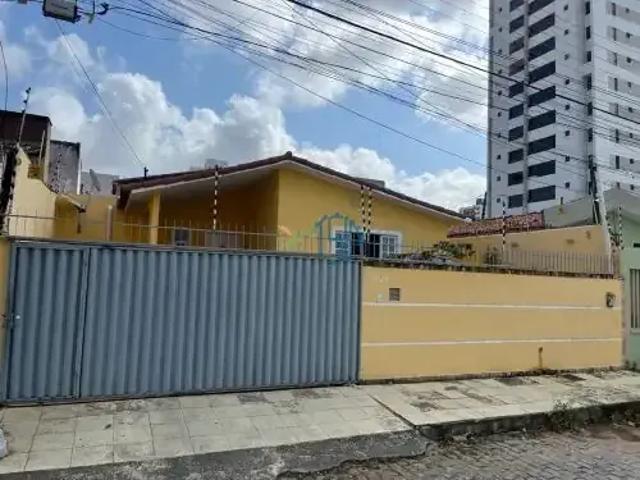Casa / Sobrado para Venda em Natal/RN Lagoa Nova 4 Quartos