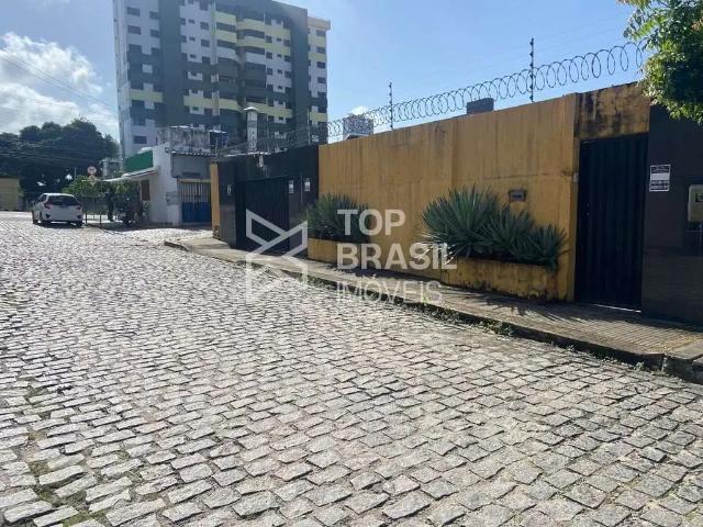 Casa / Sobrado para Venda em Natal/RN Lagoa Nova 5 Quartos