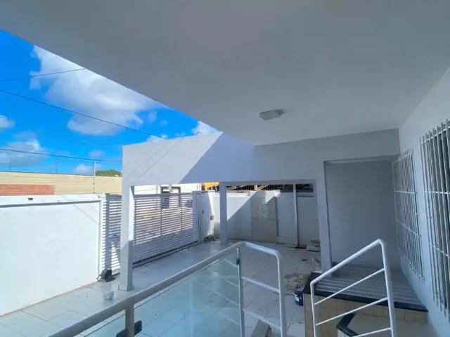 Casa / Sobrado para Venda em Natal/RN Lagoa Nova 6 Quartos