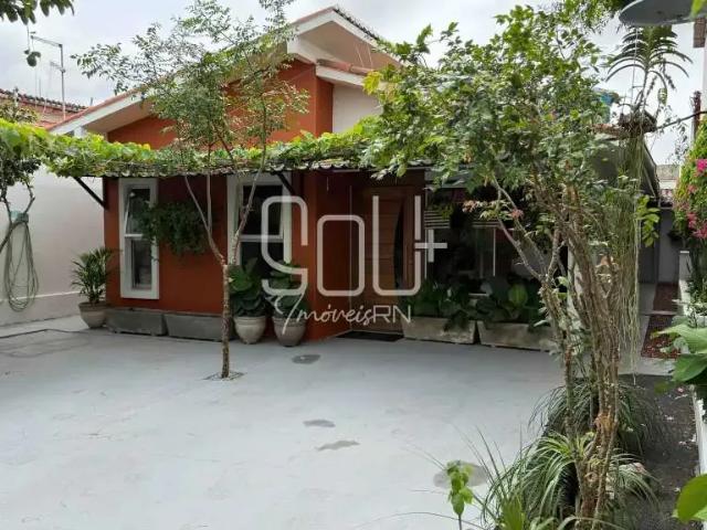 Casa / Sobrado para Venda em Natal/RN Pajuçara 3 Quartos