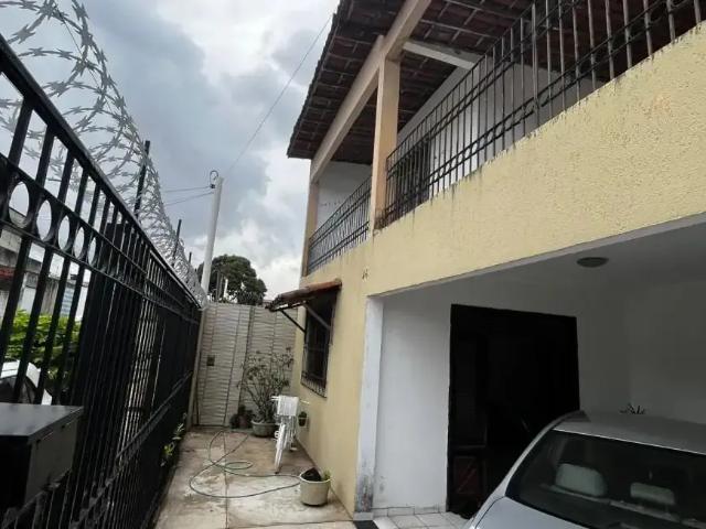 Casa / Sobrado para Venda em Natal/RN Pajuçara 3 Quartos