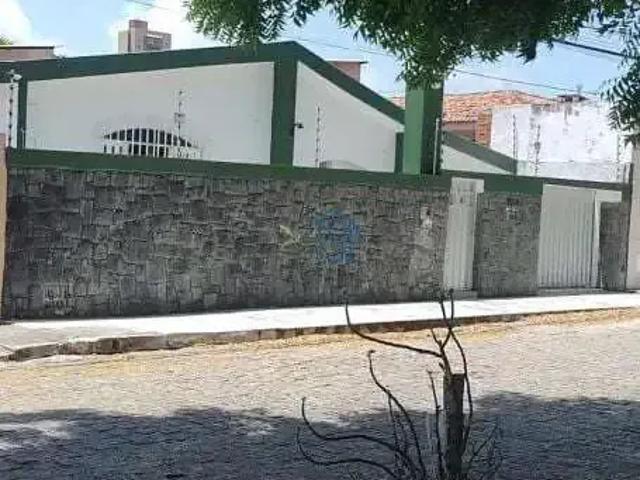 Casa / Sobrado para Venda em Natal/RN Pajuçara 5 Quartos