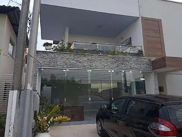 Casa / Sobrado para Venda em Natal/RN Pitimbu 3 Quartos
