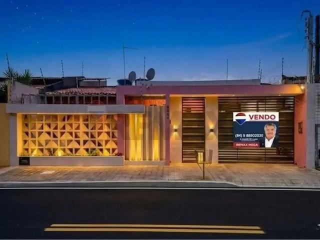 Casa / Sobrado para Venda em Natal/RN Pitimbu 5 Quartos