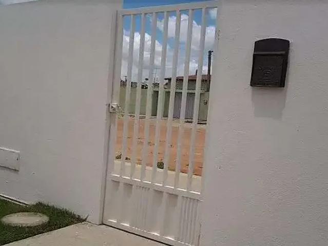 Casa / Sobrado para Venda em Natal/RN Planalto 2 Quartos
