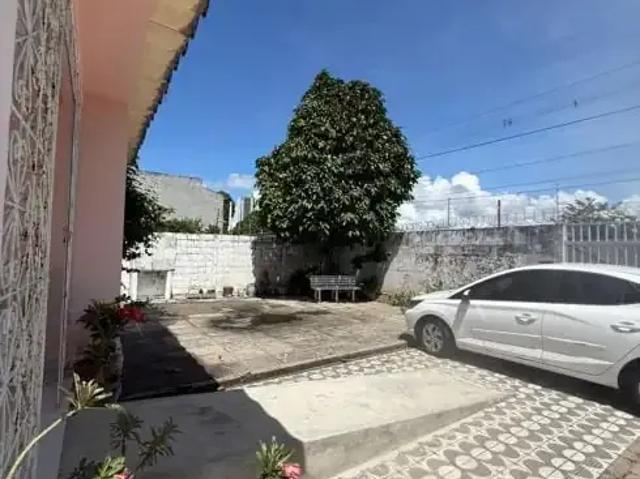 Casa / Sobrado para Venda em Natal/RN Ponta Negra 3 Quartos