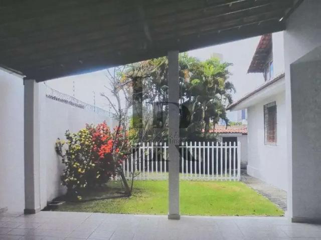 Casa / Sobrado para Venda em Natal/RN Ponta Negra 4 Quartos